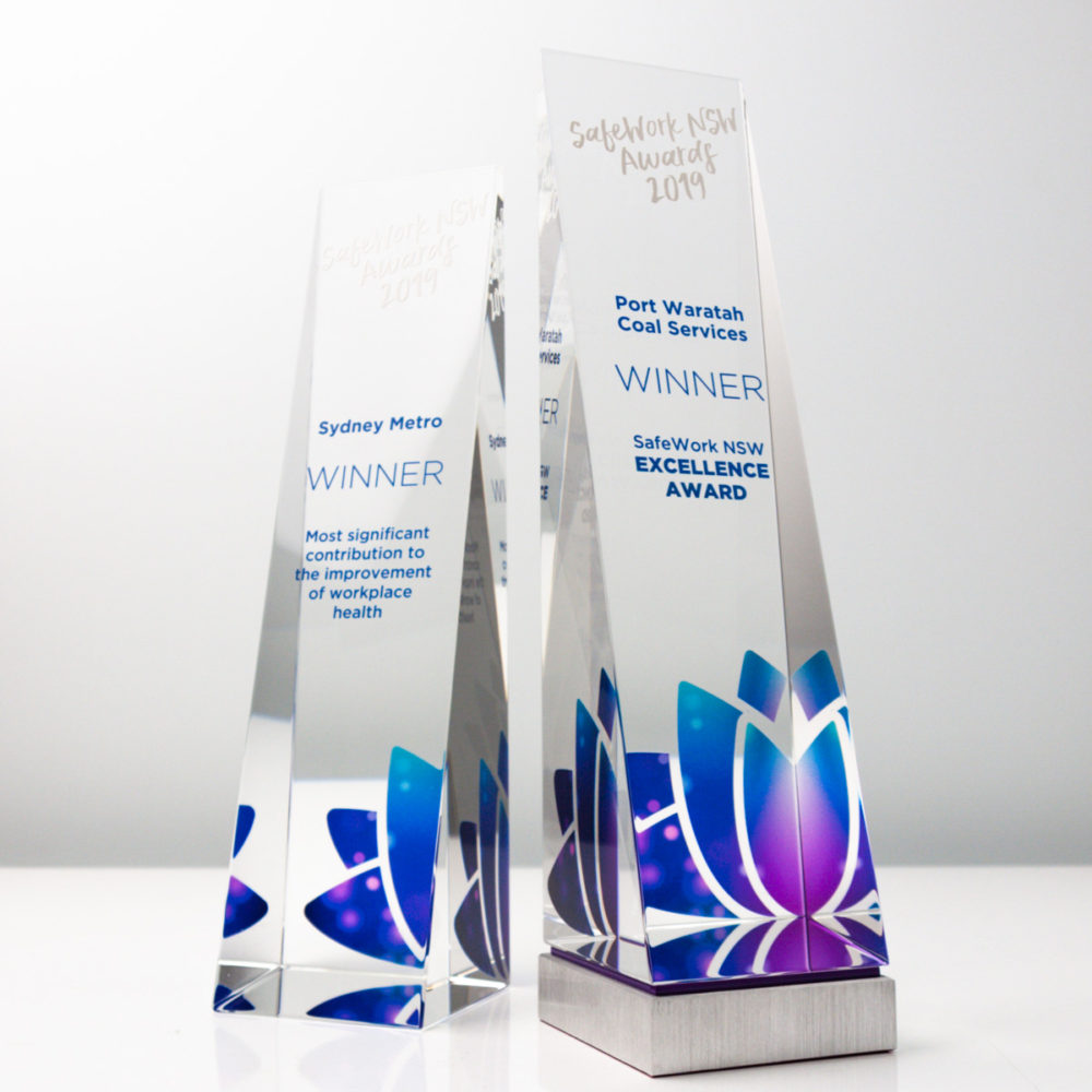 3D Glass Trophy Maker in Australia | Design Awards